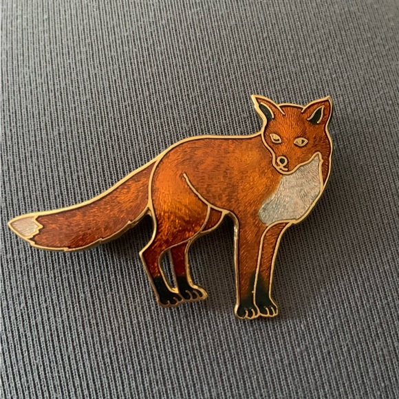 Unk | Jewelry | Fox Pin Artist Hallmarked Enamel Gold Tone Realistic ...